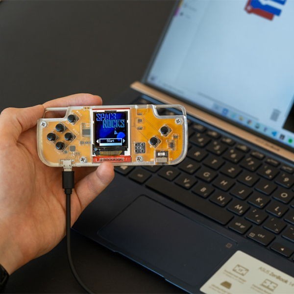 Nibble Educational DIY Retro Game Console Kit (with tools) | Elektronik Lavpris Aps